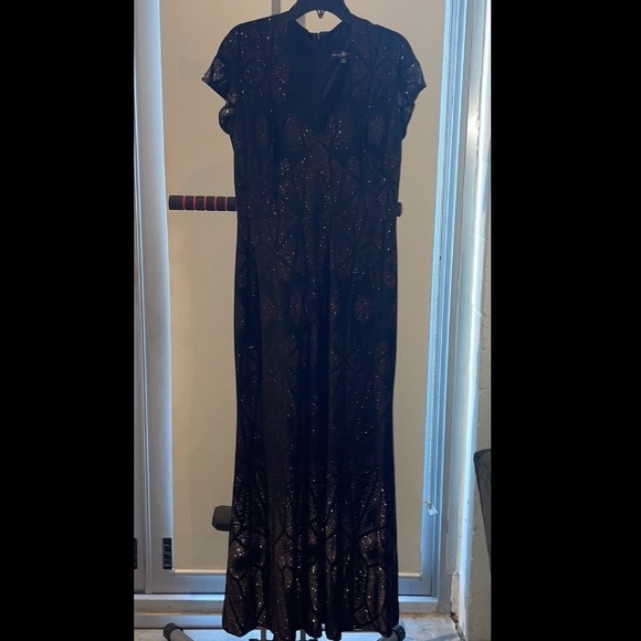 Betsy & Adam | Dresses | Like New Betsy Adam Black And Gold Dress ...